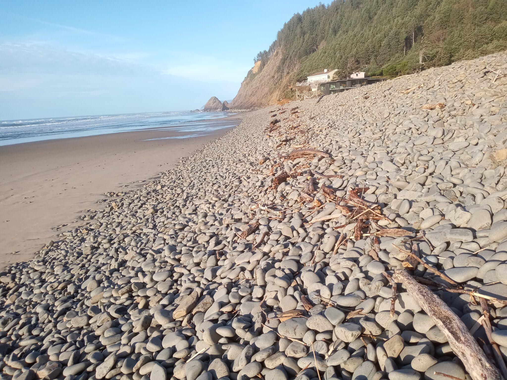 Mile 307 - Cove Beach north, Arch Cape, Arch Cape Creek - 12/30/2025 ...